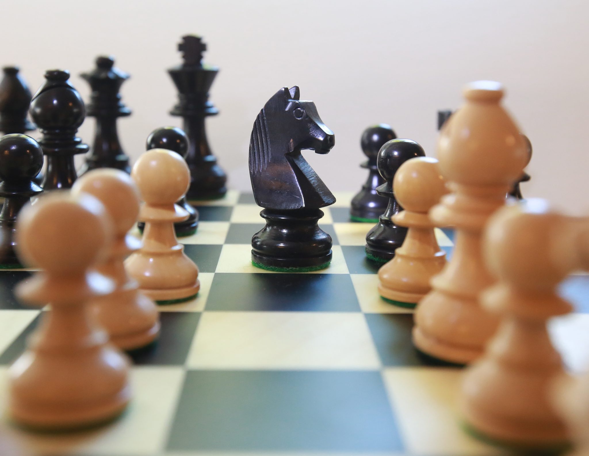 Knight Moves ‹ Daily Photo Game